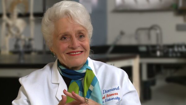 Marian Diamond: La Pionera de la Neuroplasticidad | iNeurociencias